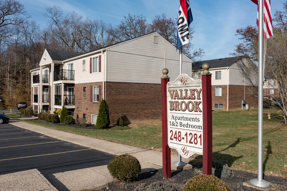 Welcome to Valley Brook - Valley Brook